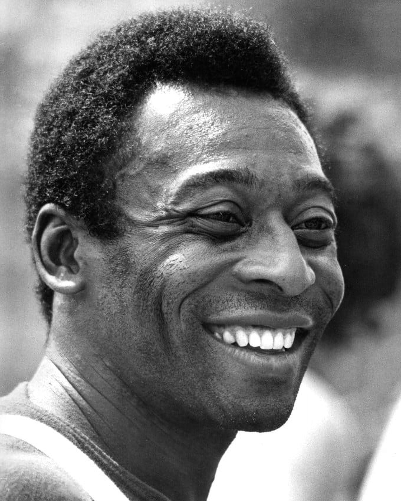 Pele Smiling Portrait Of Brazilian Legend 24x36 Classic Hollywood ...