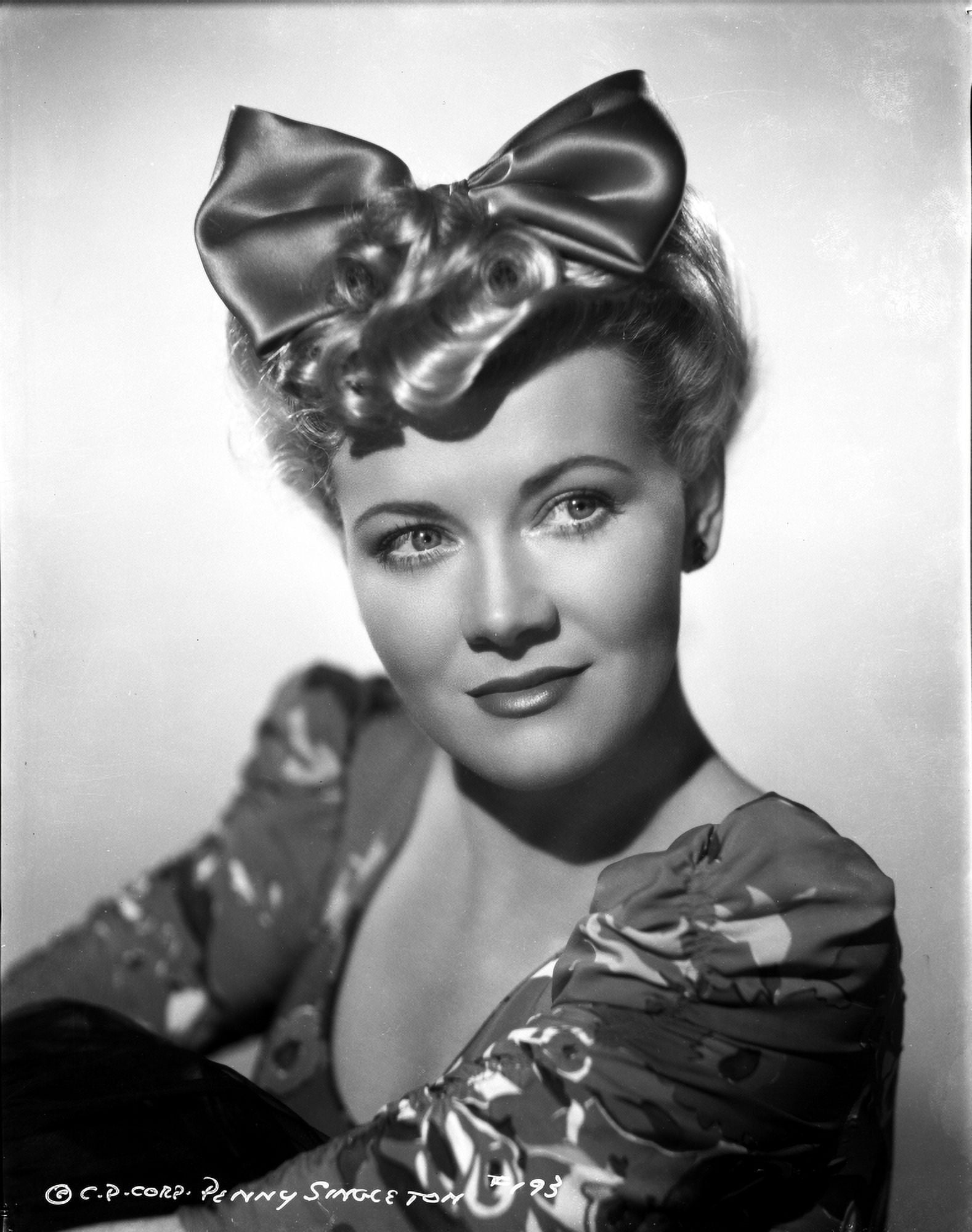 Penny Singleton wearing Ribbon Hair Band Portrait with White Background ...