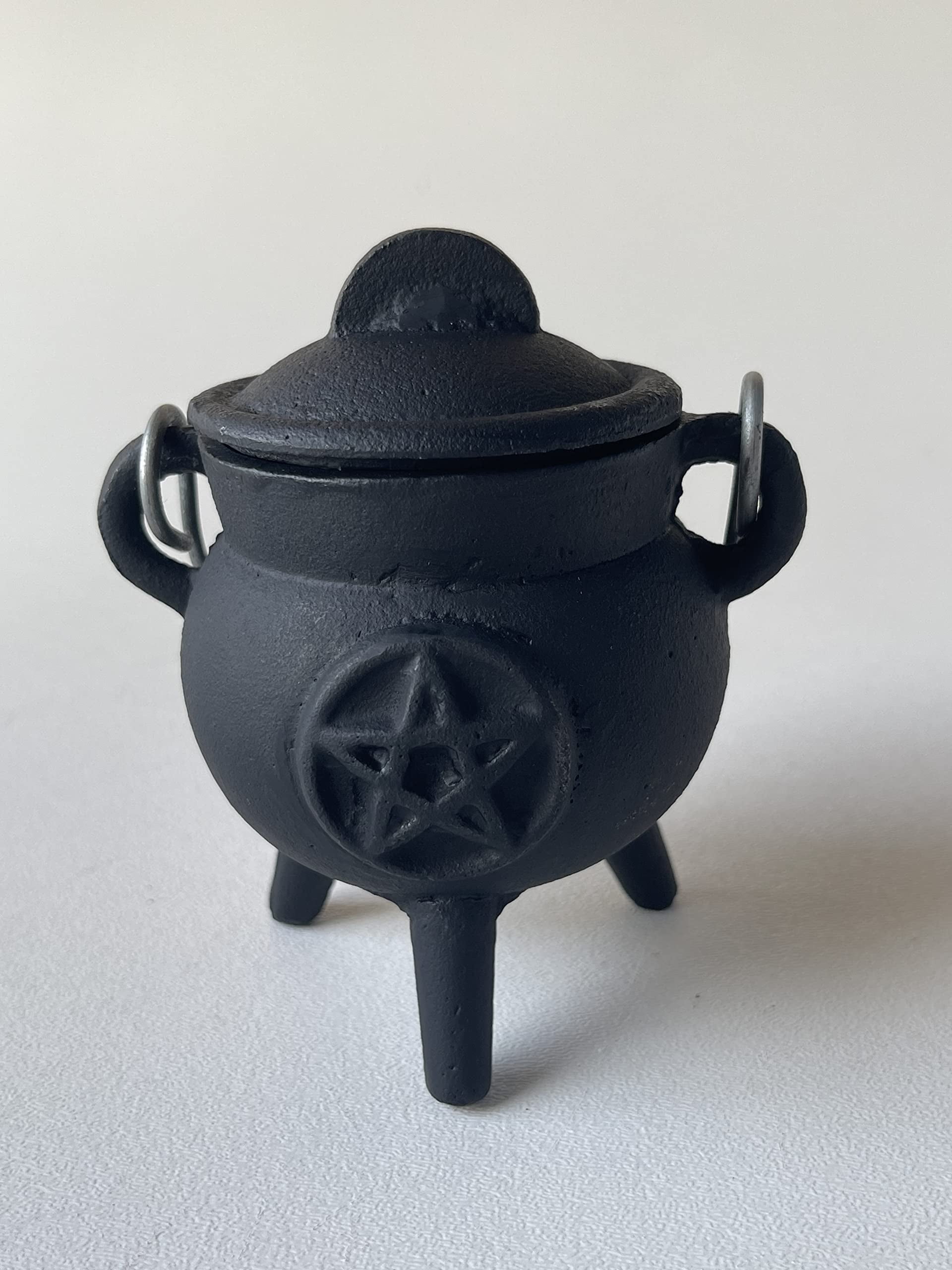 Pentagram Pentacle Cast Iron Cauldron With Lid and Handle, Witches Cauldron, Great For Use With ...
