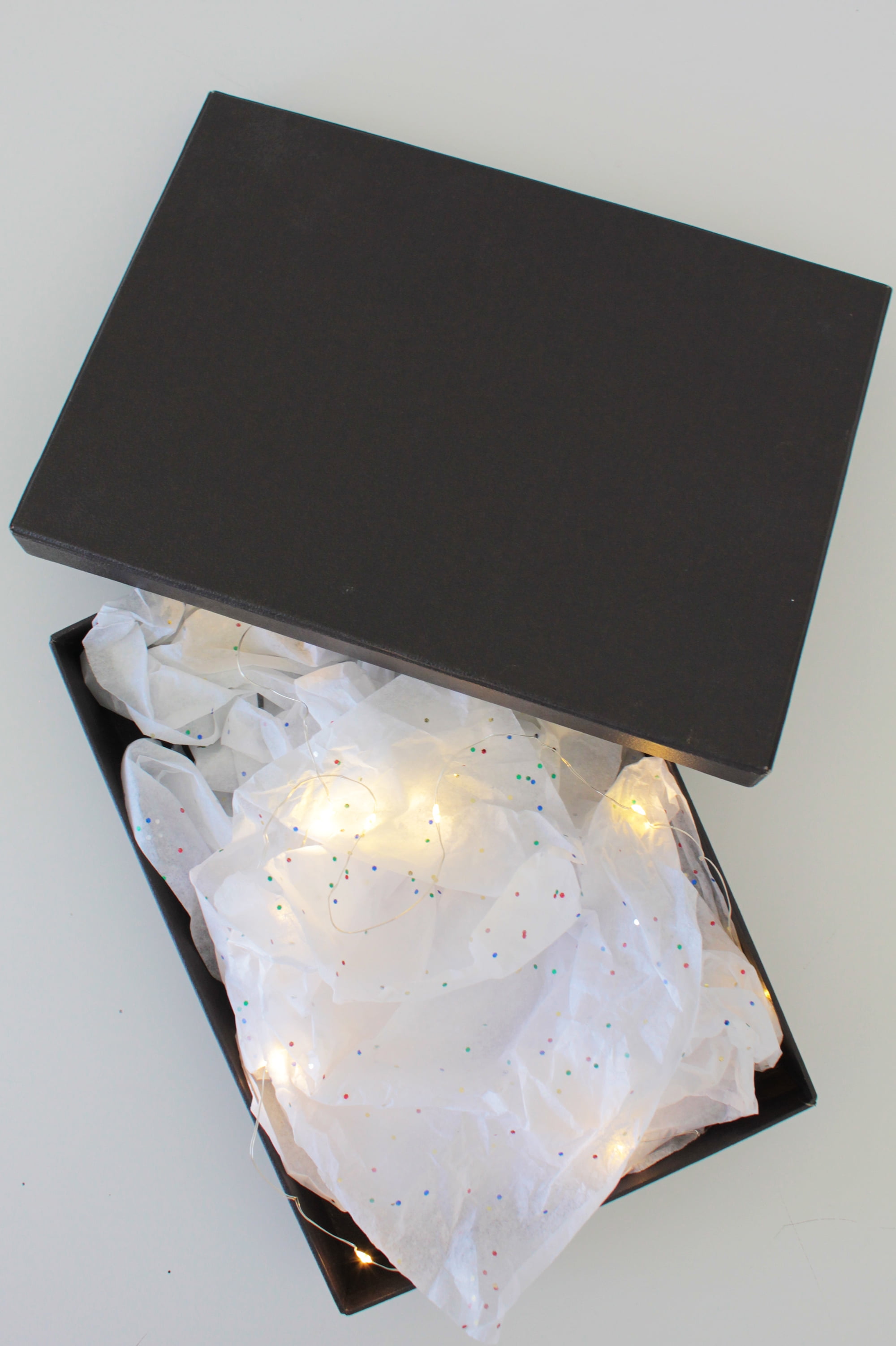 Perfect Holiday Gift Box Fairy Lights Pressure Activated - 10 LED or 20 ...