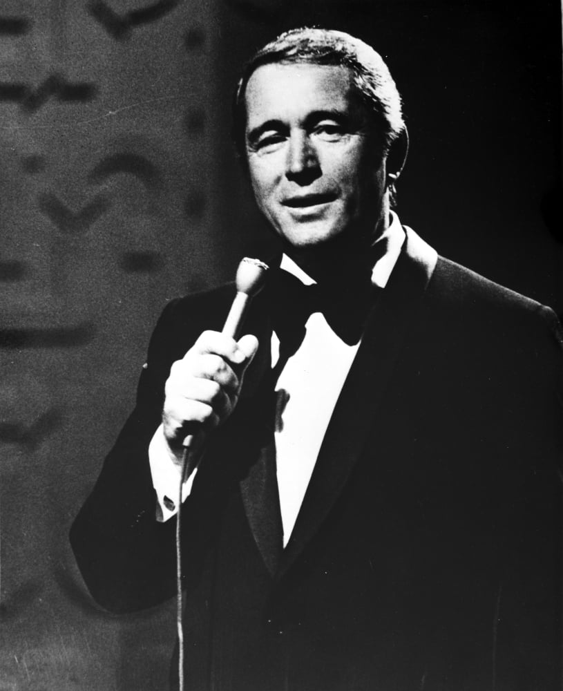 Perry Como singing Photo Print (8 x 10) - Walmart.com