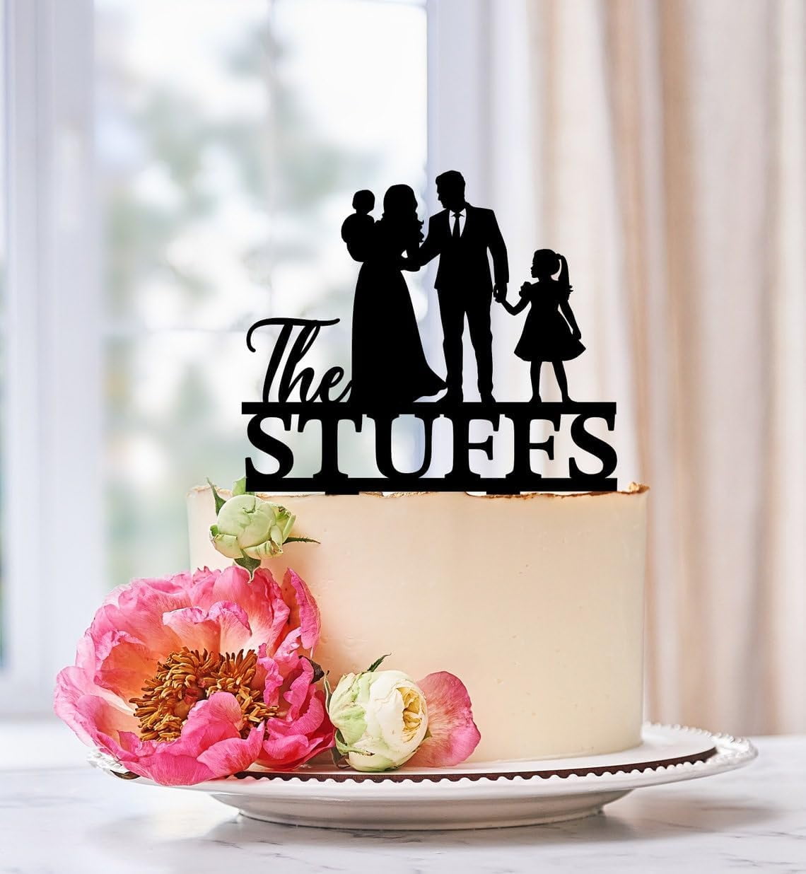 Personalized Couple Cake Topper with kids, Family Wedding Cake Topper ...