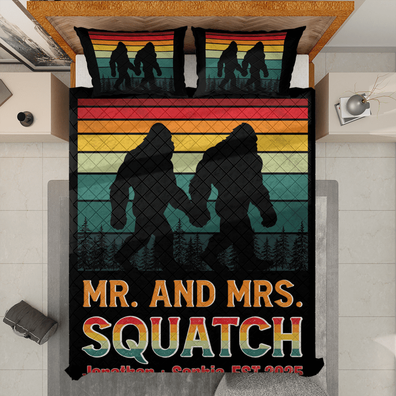 Personalized Mr And Mrs Bigfoot Couples Quilt Bedding Set, White ...