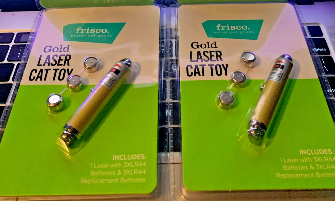 Pet kare - 2 PC. chewy frisco gold laser cat toy - Walmart.com