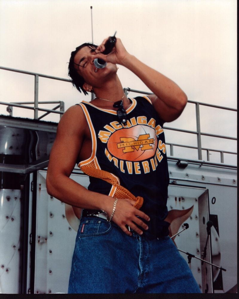 Peter Andre Singing On Stage In Michigan Wolverines Jersey Photo Print ...