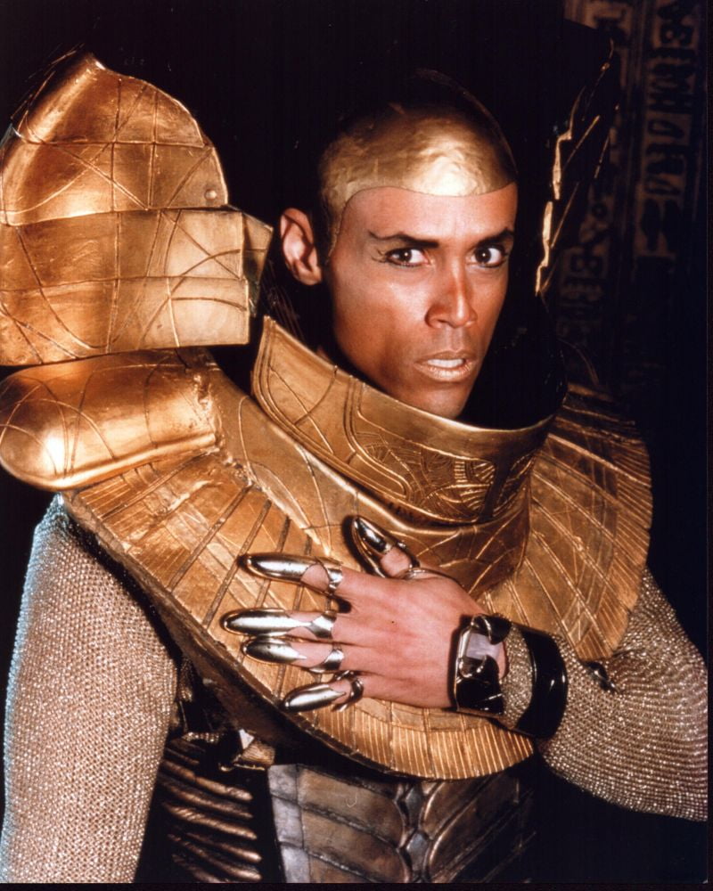 Peter Williams In Gold Armor In Stargate Sg-1 Photo Print (8 x 10 ...
