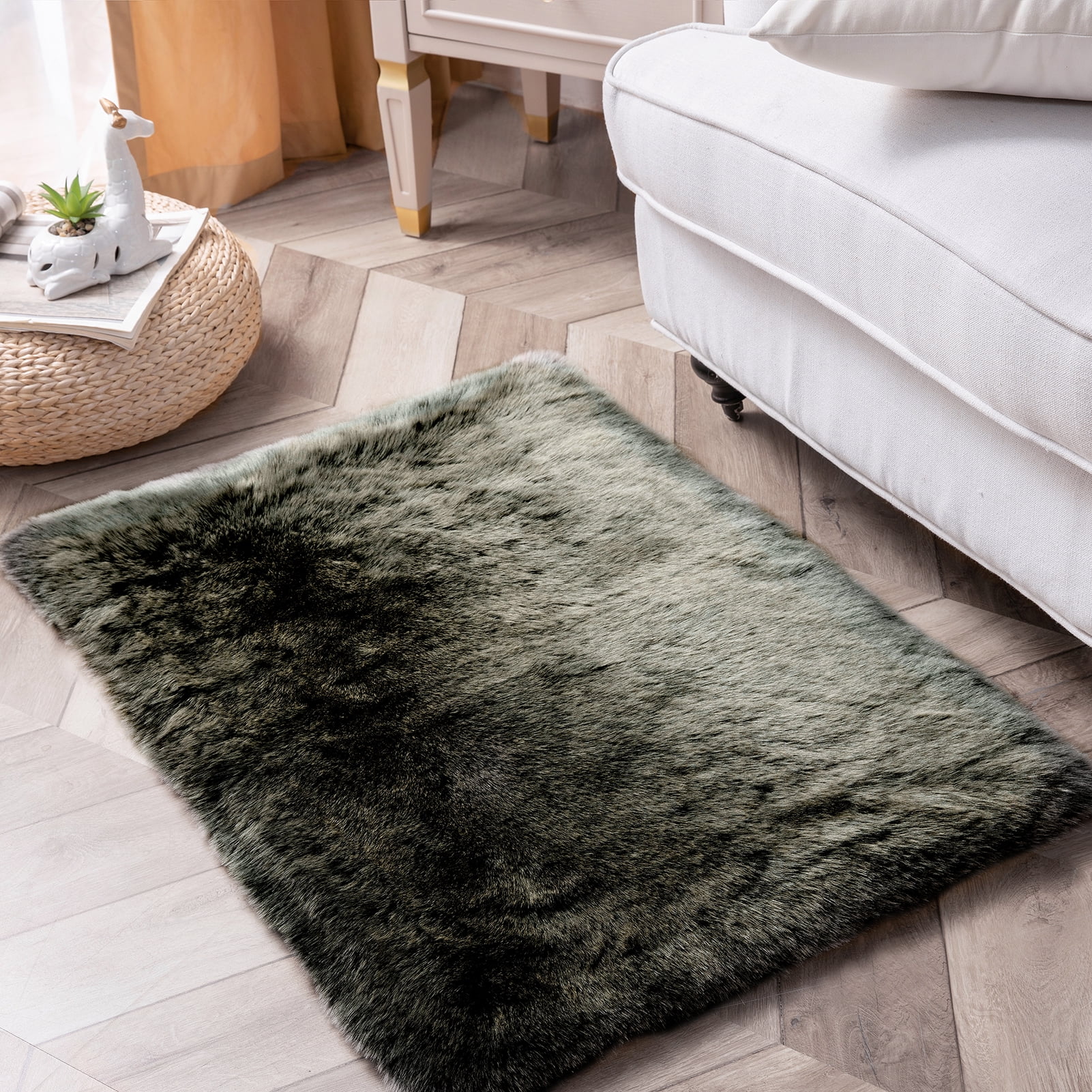 Phantoscope Green/White Faux Fur Area Rug, 2' x 3' - Walmart.com