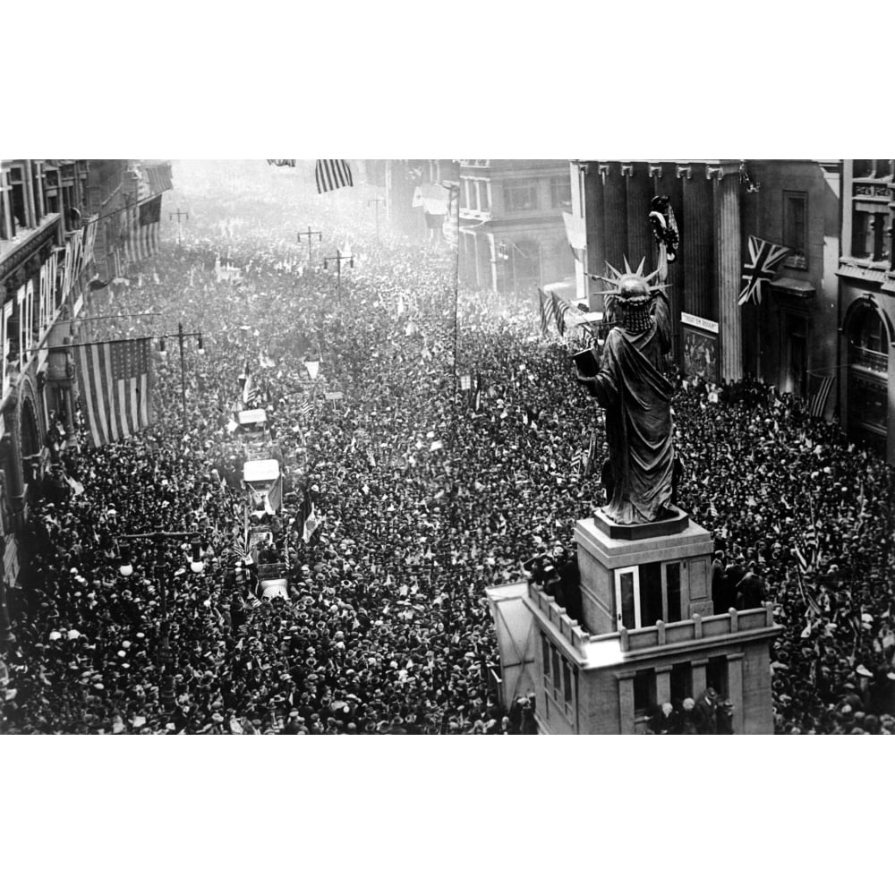 Philadelphia Celebrating The Armistice Ending World War I. Thousands ...