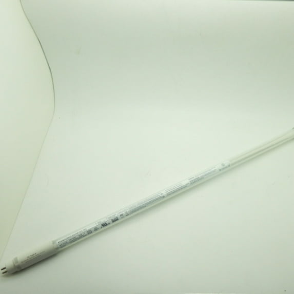 Philips 8T5HE/COR/22-835/MF10/G 25/1 8W 3500K 22in T5 LED Bulb ...