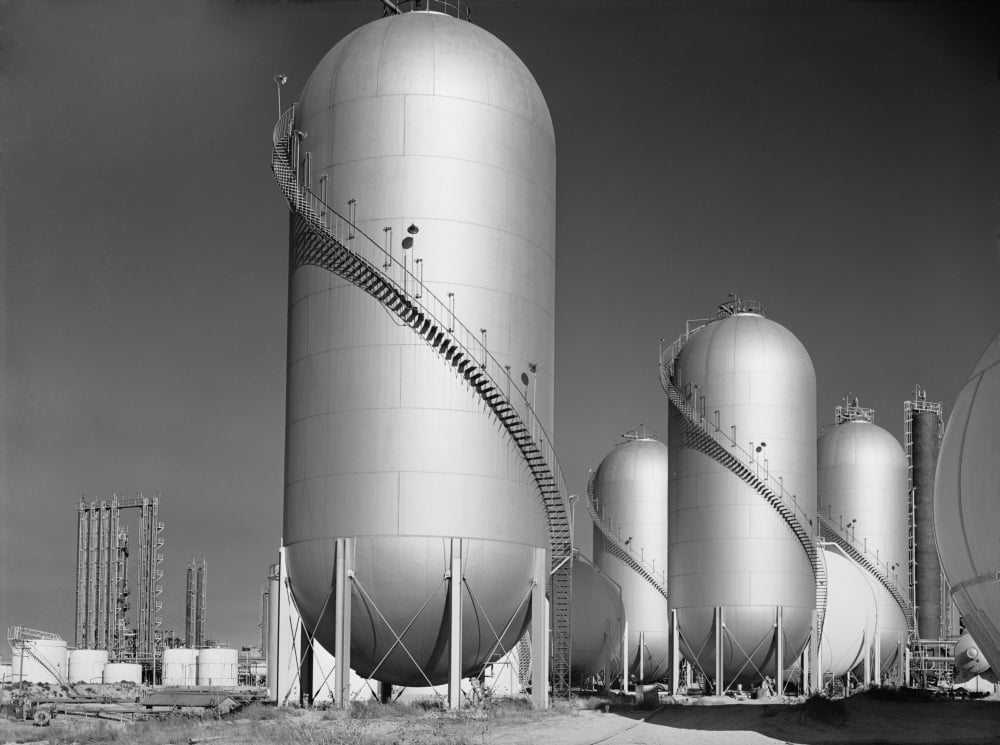 Phillips Petroleum Company Gasoline Storage Tanks In Borger History (24 ...