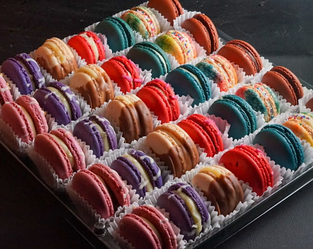 Phivi Box Macaron - Collection of 35 French Macarons Filled With ...