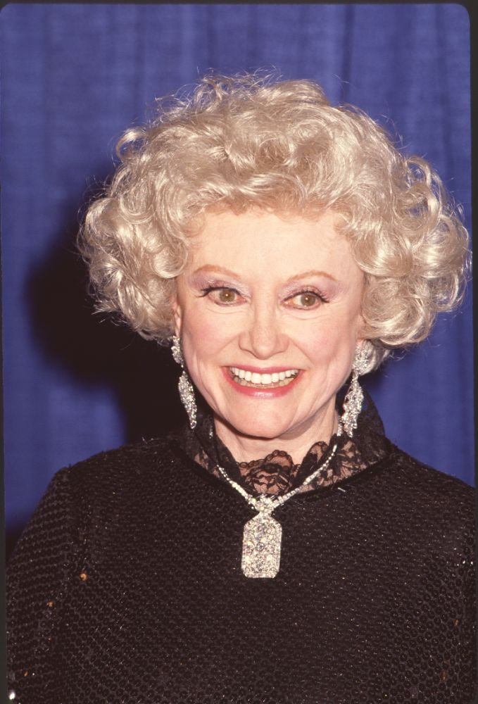 Phyllis Diller Close Up In Black Top With Lace Collar Photo Print (8 x ...