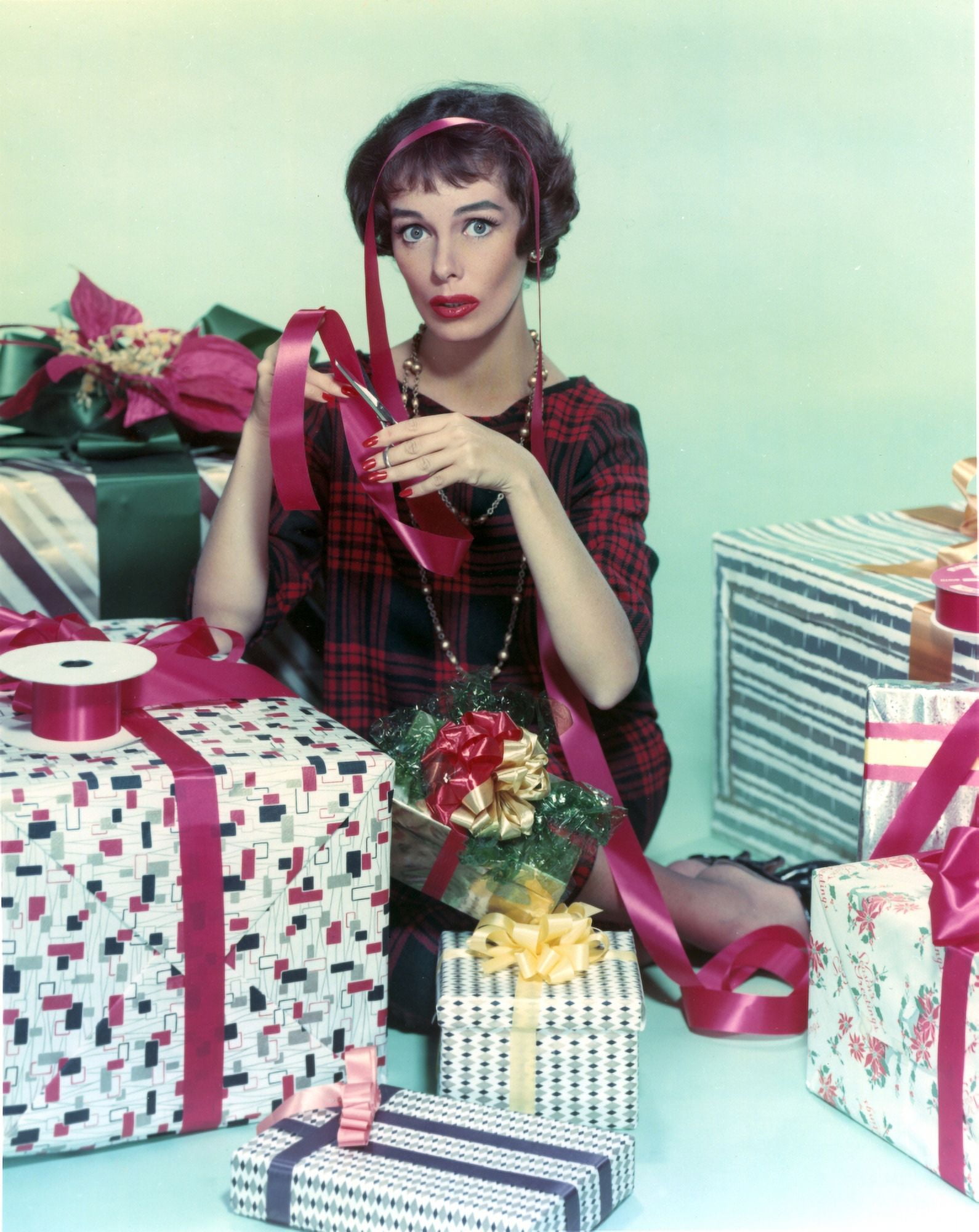 Phyllis Kirk Portrait with Gifts Photo Print (8 x 10) - Walmart.com