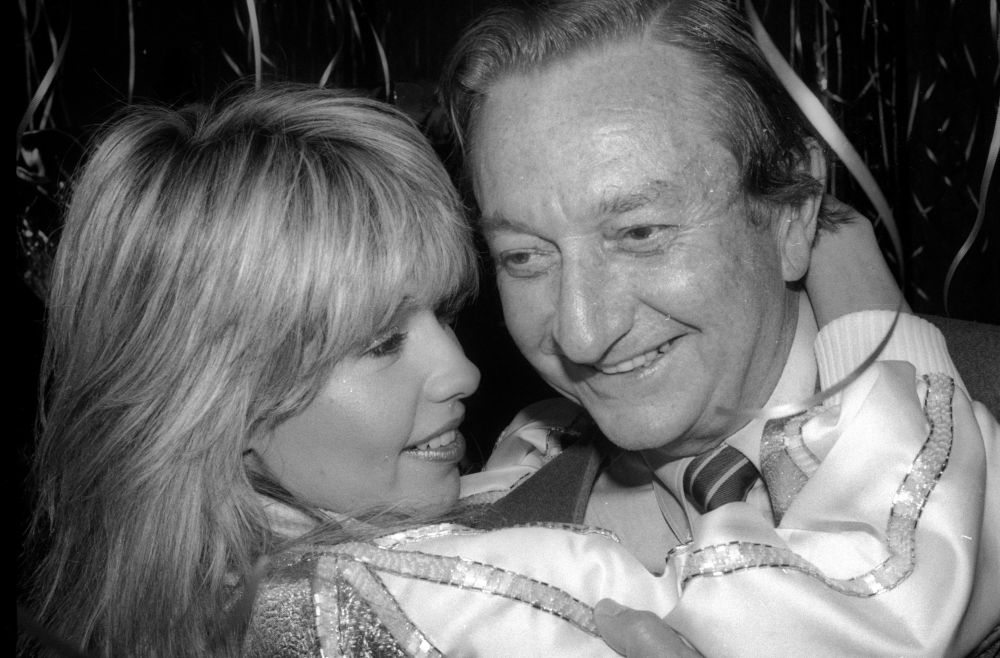 Pia Zadora husband Meshulam Riklis 1982, Photo by Adam Scull (Pia ...