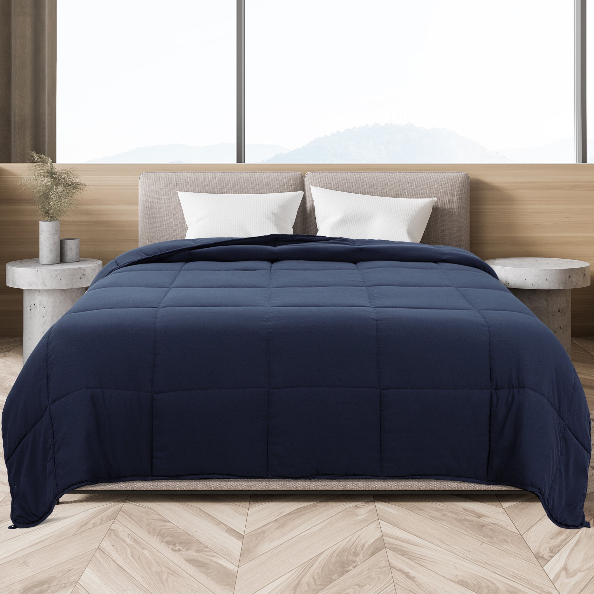PiccoCasa Queen Quilt Soft Lightweight Down Adult Comforter Navy Blue ...