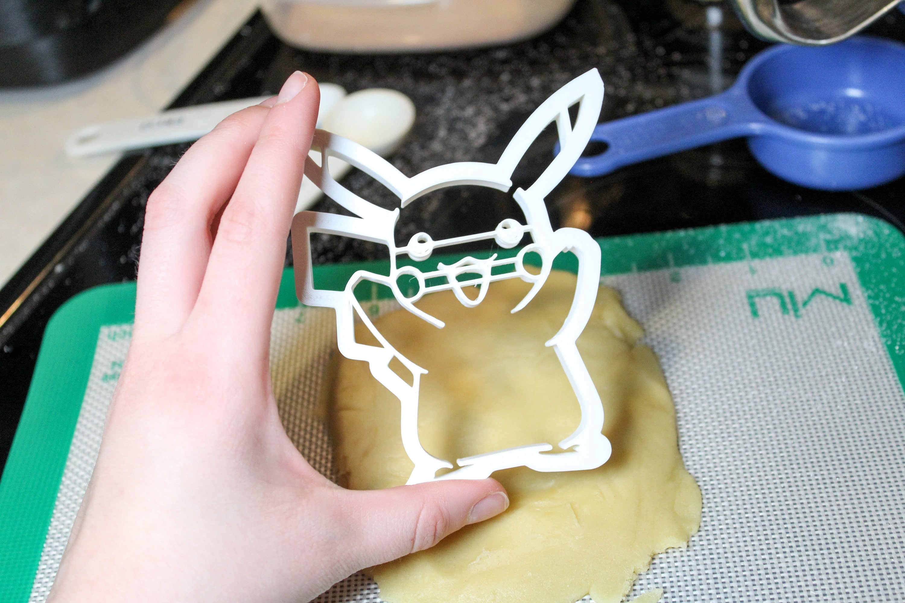 Pikachu Pokemon Cookie, Fondant, Playdough Cutter - Walmart.com