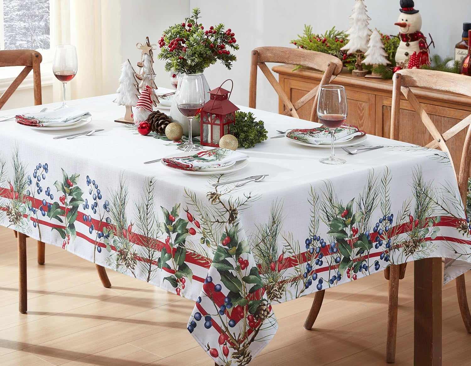 Pine Berry Provence Christmas Fabric Tablecloth, 52 x 52 Inch Square ...