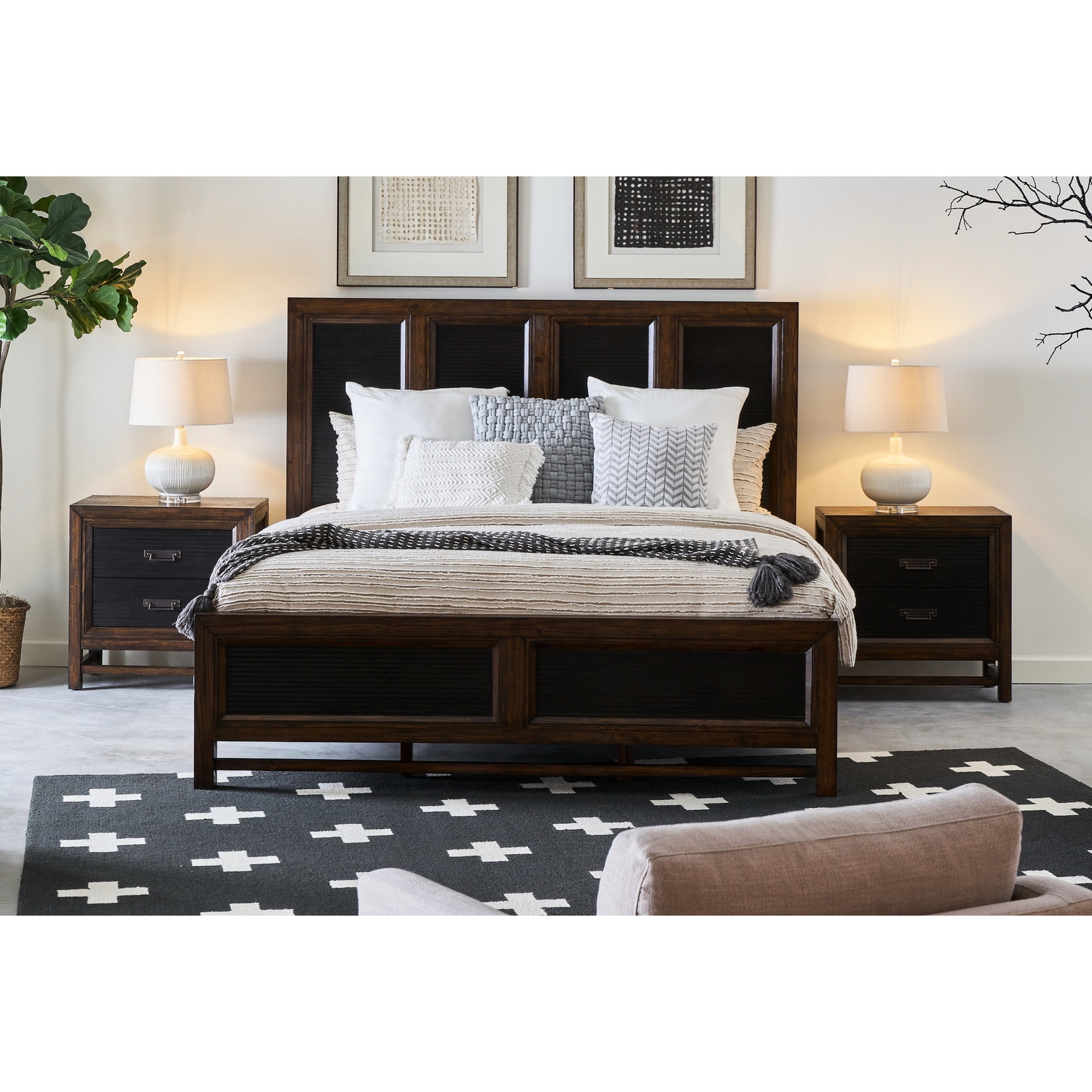 Pine Wood Bed with Center Support - Ensure Stability for Your Queen ...