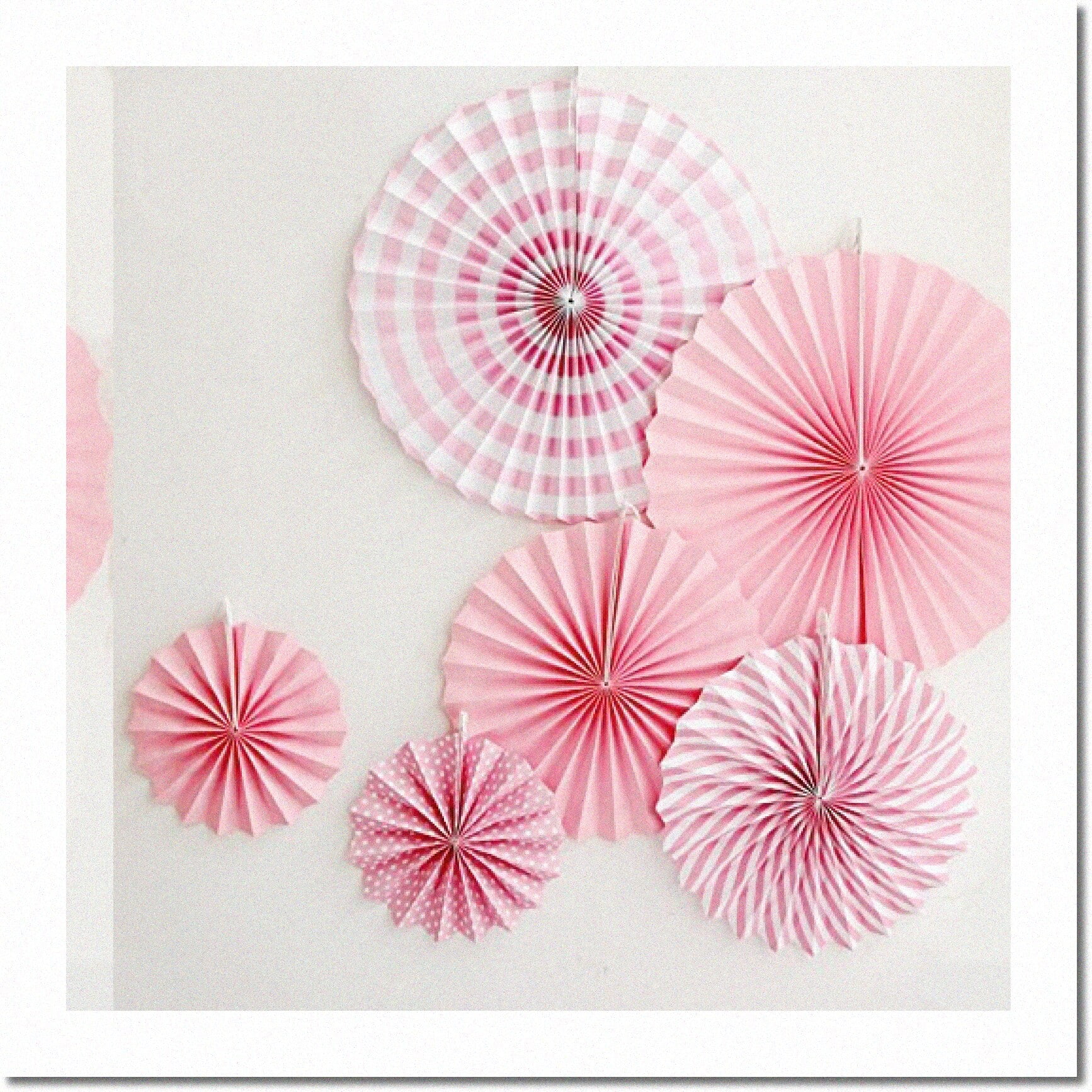 Pink Party Pizzazz: Honeycomb Hanging Fans - Decorative Tissue Paper ...