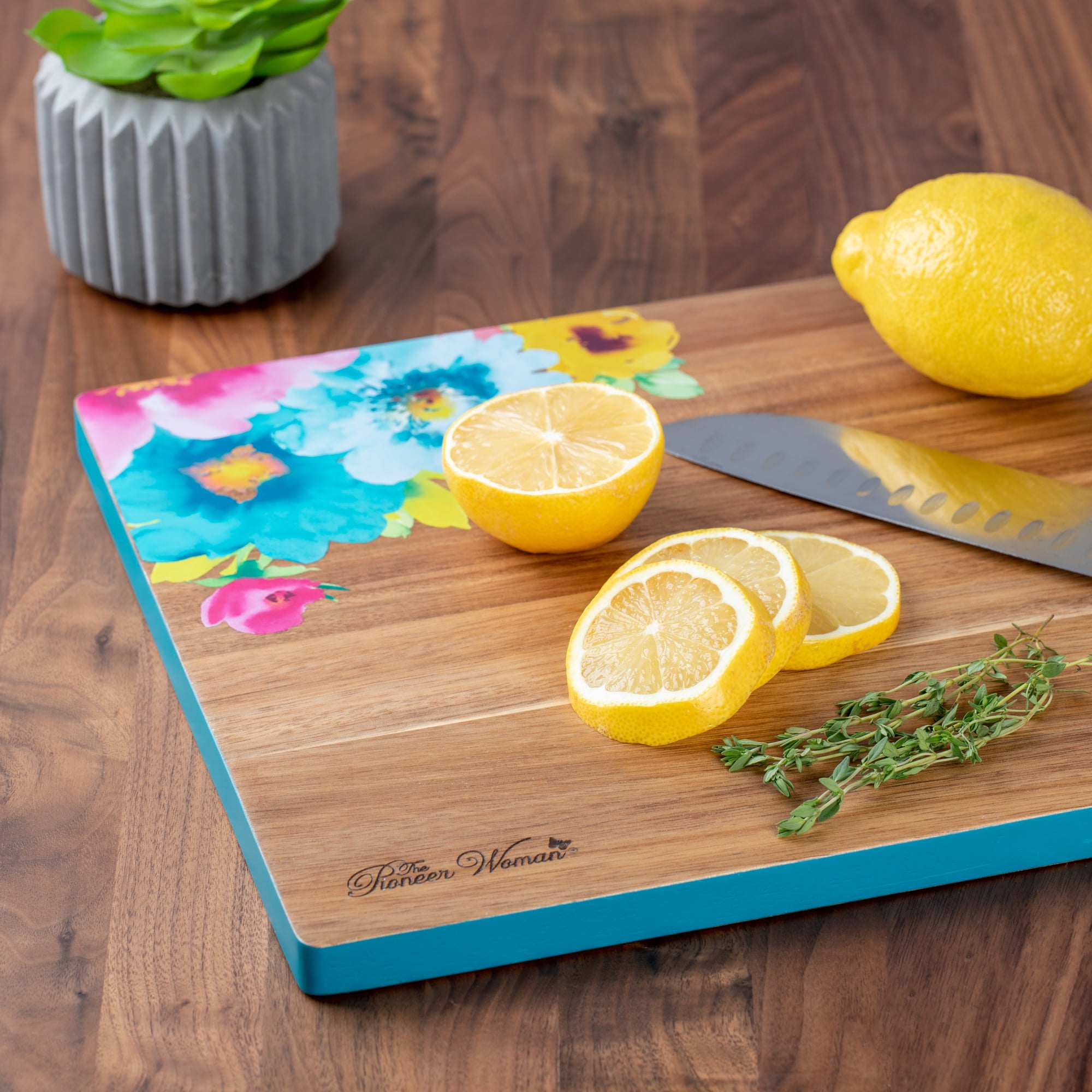Pioneer Woman Cutting Boardsnull