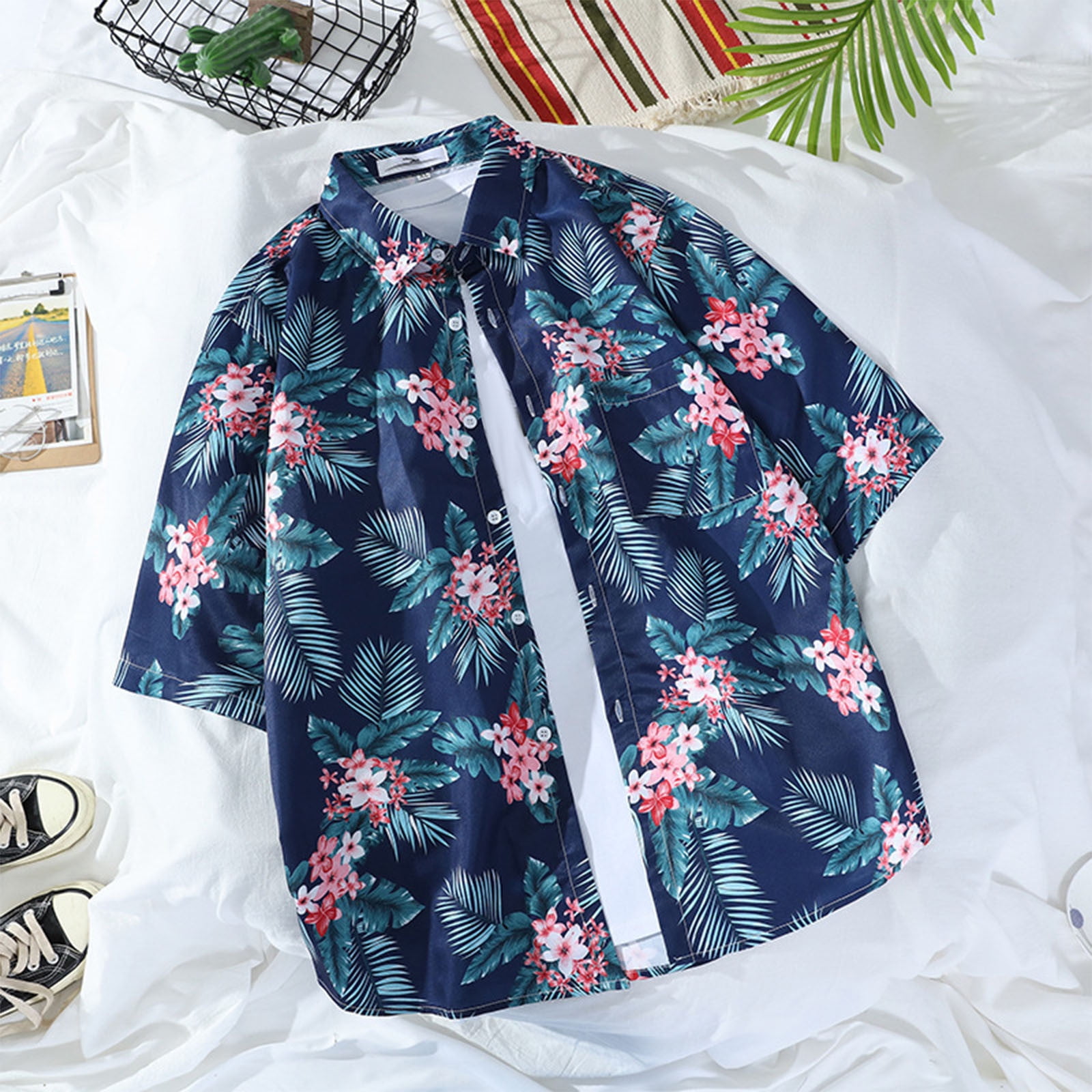 Pitauce Mens Tropical Hawaiian Shirt Short Sleeve Button Down Shirt ...