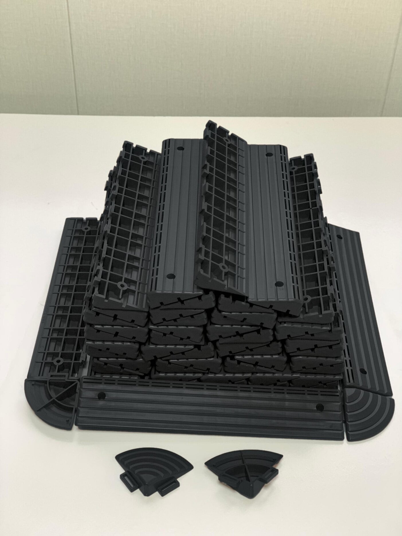 Plastic Floor Edge Sealing Strips & Corner Adapters - Stable Waterproof ...