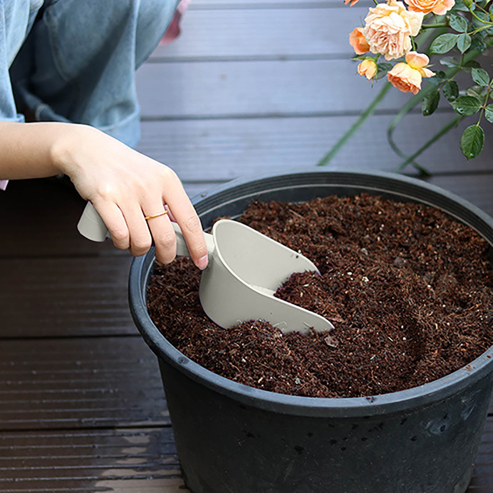 Plastic Garden Shovel Multi-Function Plastic Scoop Soil Shovel Spoons ...
