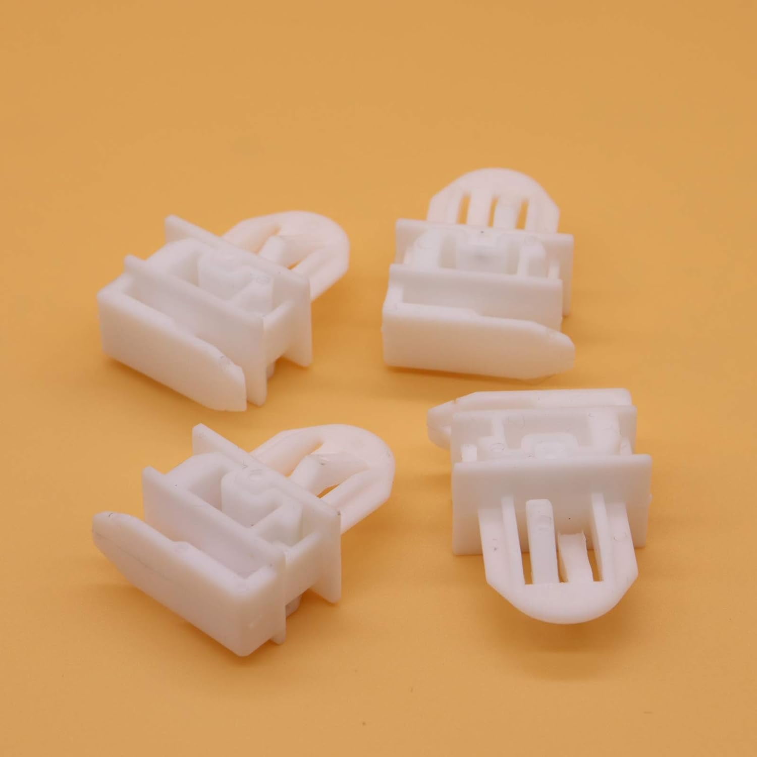 Plastic Grille Retainer Clip On Set of 4 Plastic For Hummer H3 H3T ...