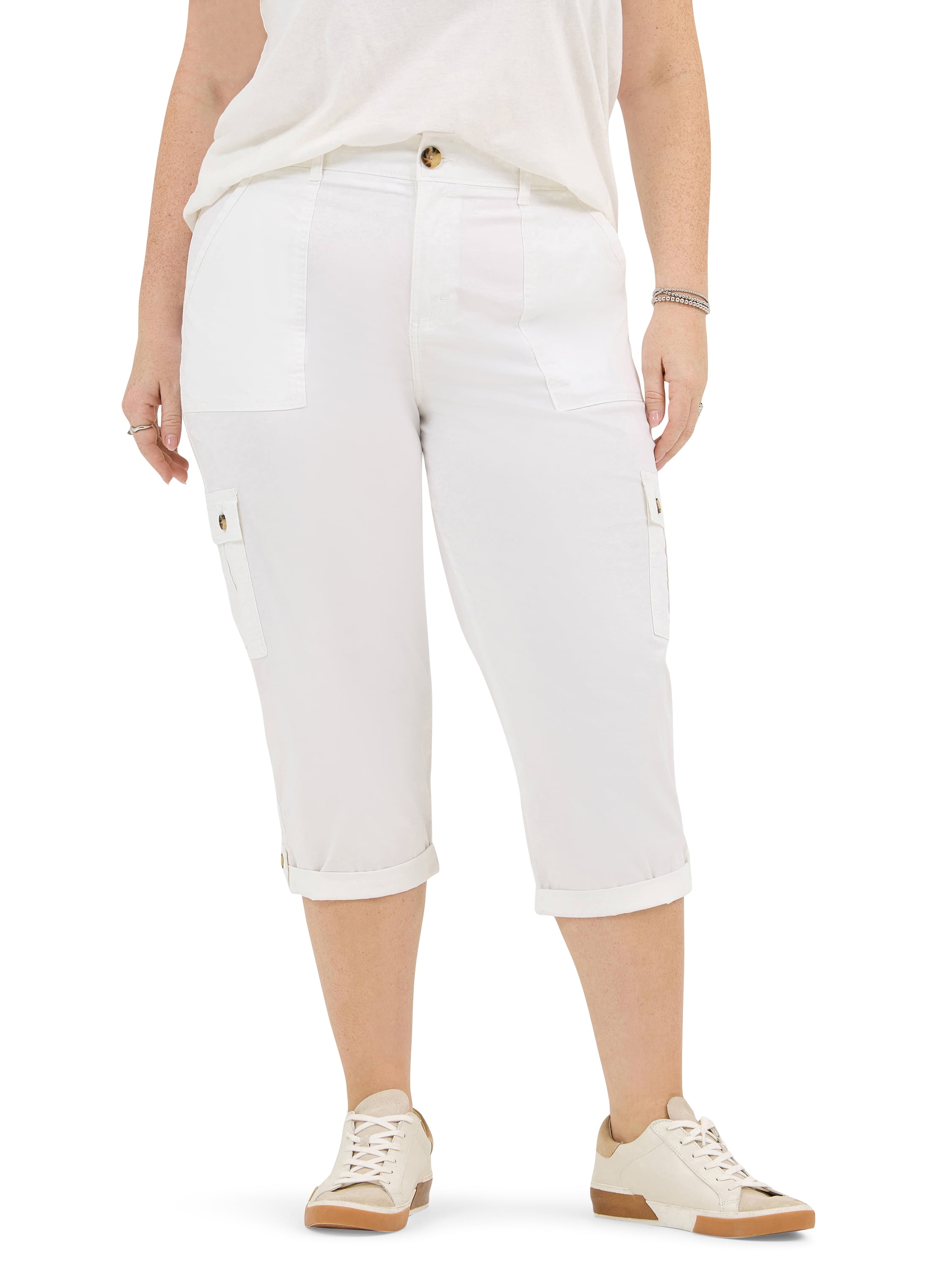 Lee Women's Plus Size Flex-to-Go Cargo Capri, Sizes 14-24 - Walmart.com