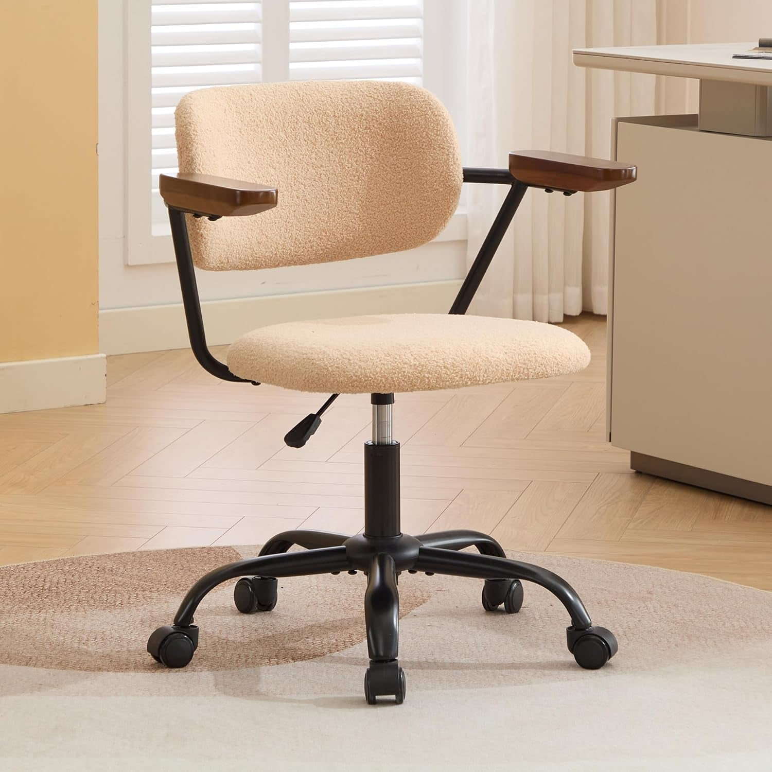 Plush Faux Fur Desk Chair, Adjustable Ergonomic Computer Chair with ...
