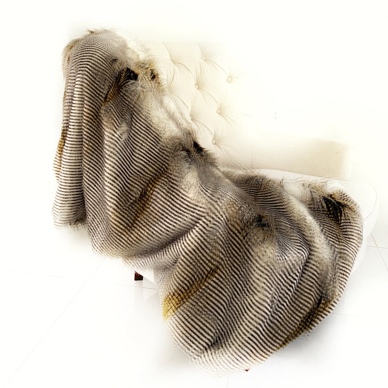 Plutus 36" x 60" Handmade Luxury Throw in Gray Beige and Gold - Walmart.com