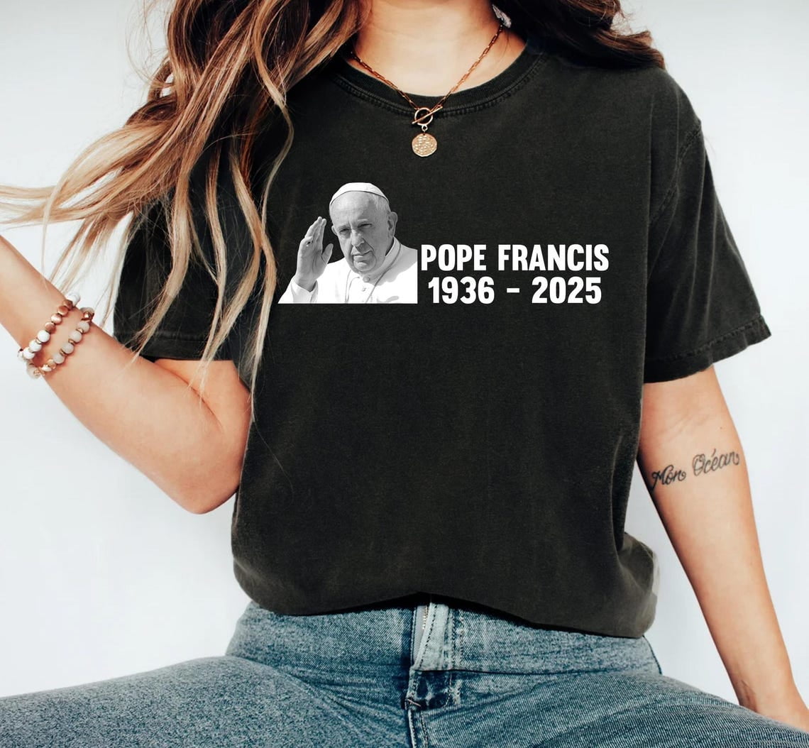 Pope Francis Pray For Pope T-Shirt, Show Your Respect For Our Holy ...