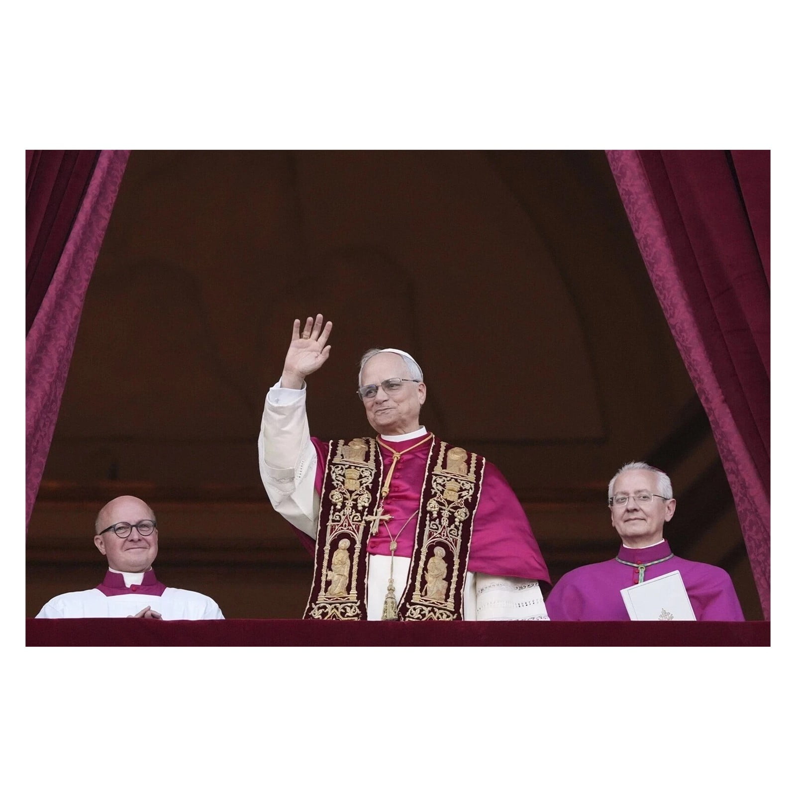 Pope Leo XIV Print The Smooth Poster Picture Of XIV Greeting The Crowd ...