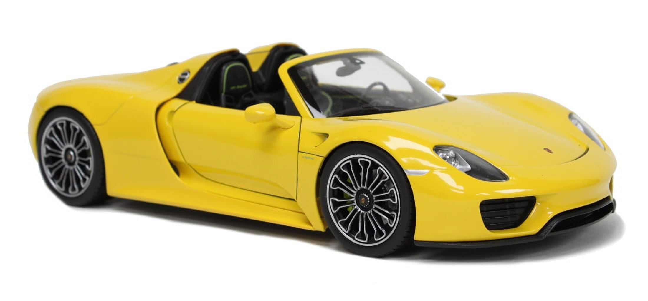 Porsche 918 Spyder 1:18 scale Diecast Model Car in Yellow by Welly ...