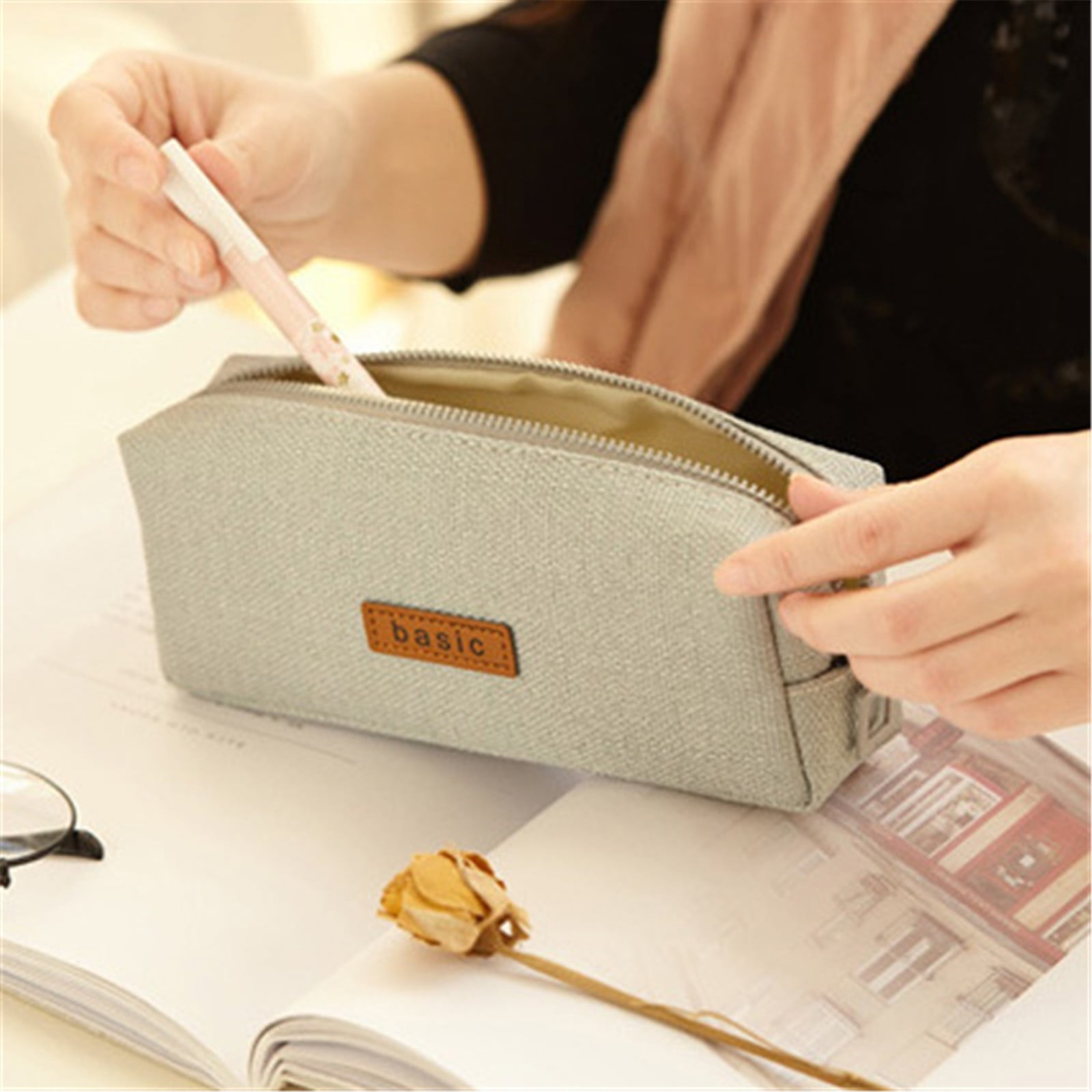 Portable Coin Pouch Organizer, Minimalist Design, Waterproof Material ...