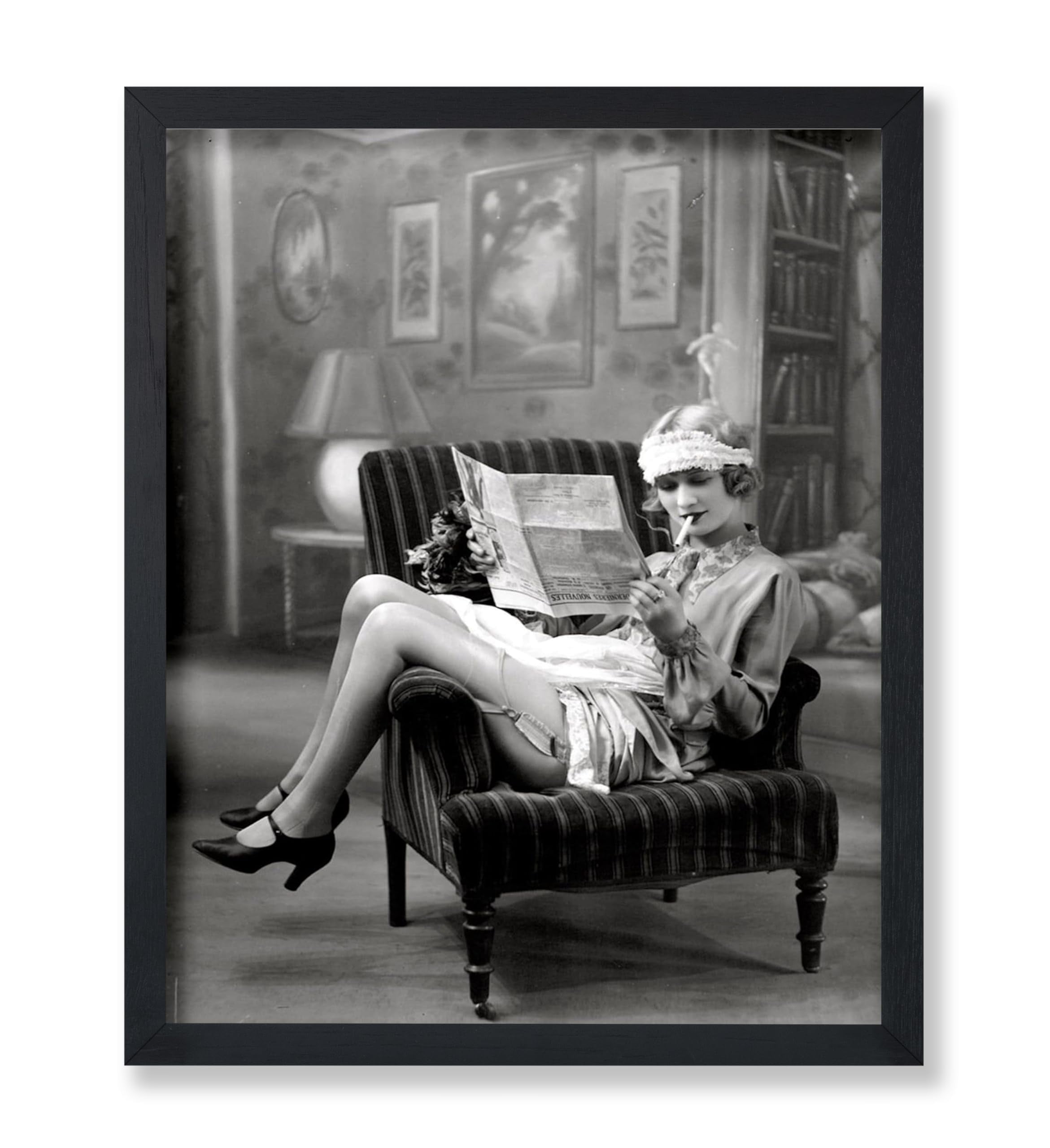 Poster Master Vintage Smoking Flapper Girl Poster - Retro Reading in ...