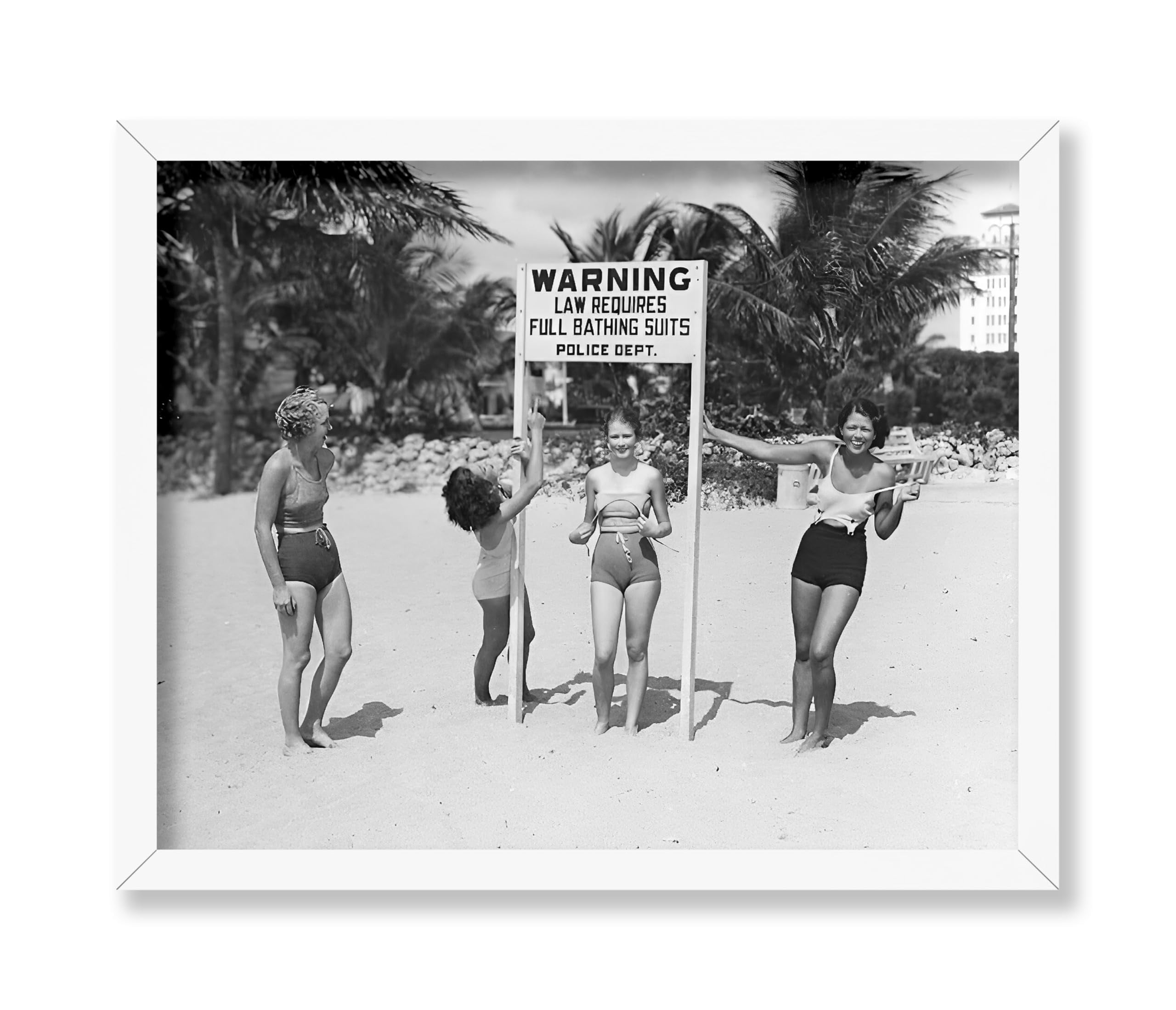 Poster Master Vintage Women on Beach Poster - Bathing Suits Print ...