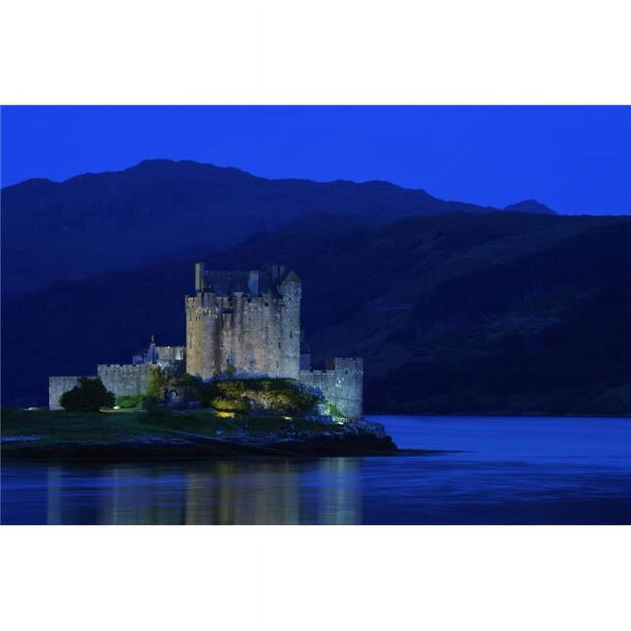 Posterazzi DPI1791342LARGE Castle in Scotland Poster Print by Don ...