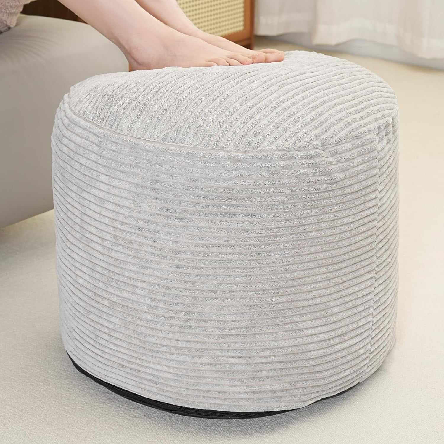 Pouf Ottoman Stuffed Round Modern Foam Filled Foot Rest Poufs for ...