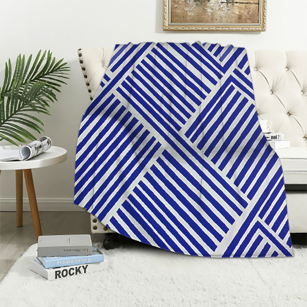 Pratyus Diagonal Triangle Design Print Flannel Soft Throw Blanket for ...