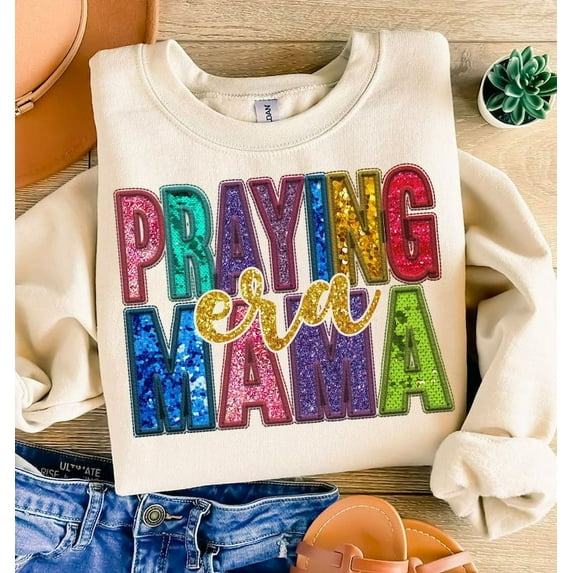 Praying Mama Era al, Retro Mama Bible Verse Faith Momlife Religious ...