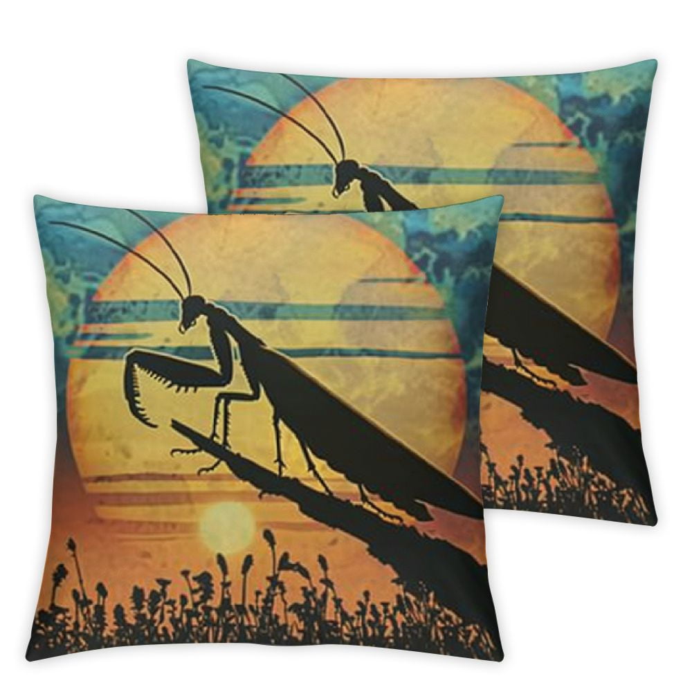 Praying Mantis Retro Vintage 70s Sunset Bug Insect Men Throw Pillow ...