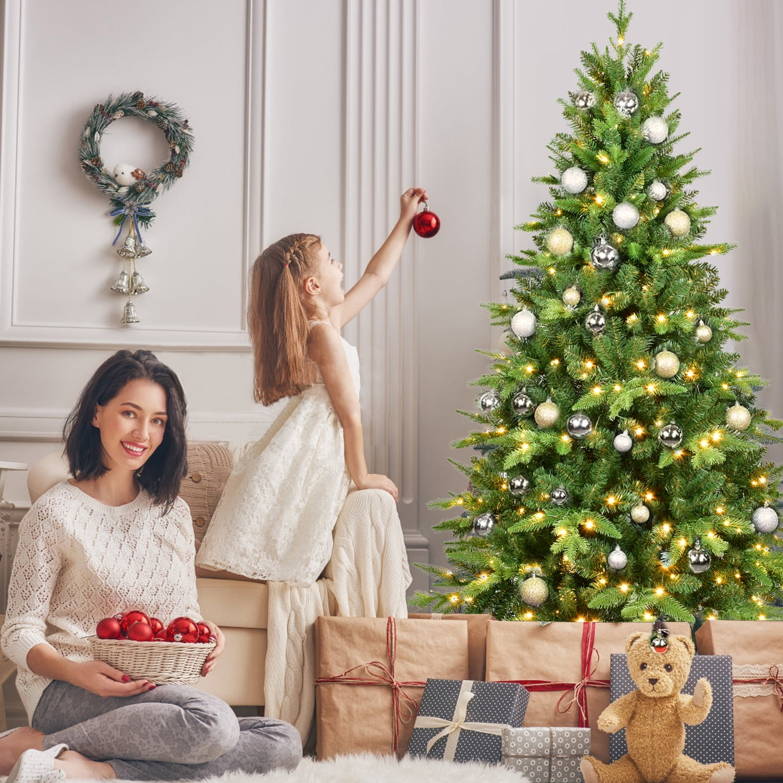 Pre-Lit Christmas Tree - Fluffy and Realistic Appearance, Automatic ...