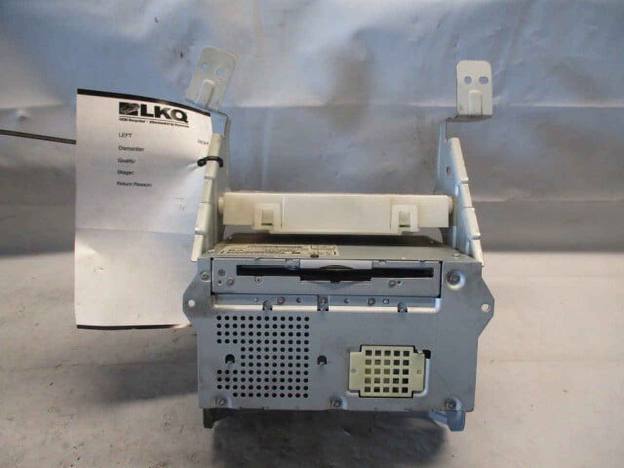 Pre-Owned 2014 Infiniti QX80 AM FM CD Radio Receiver OEM - Verify ...