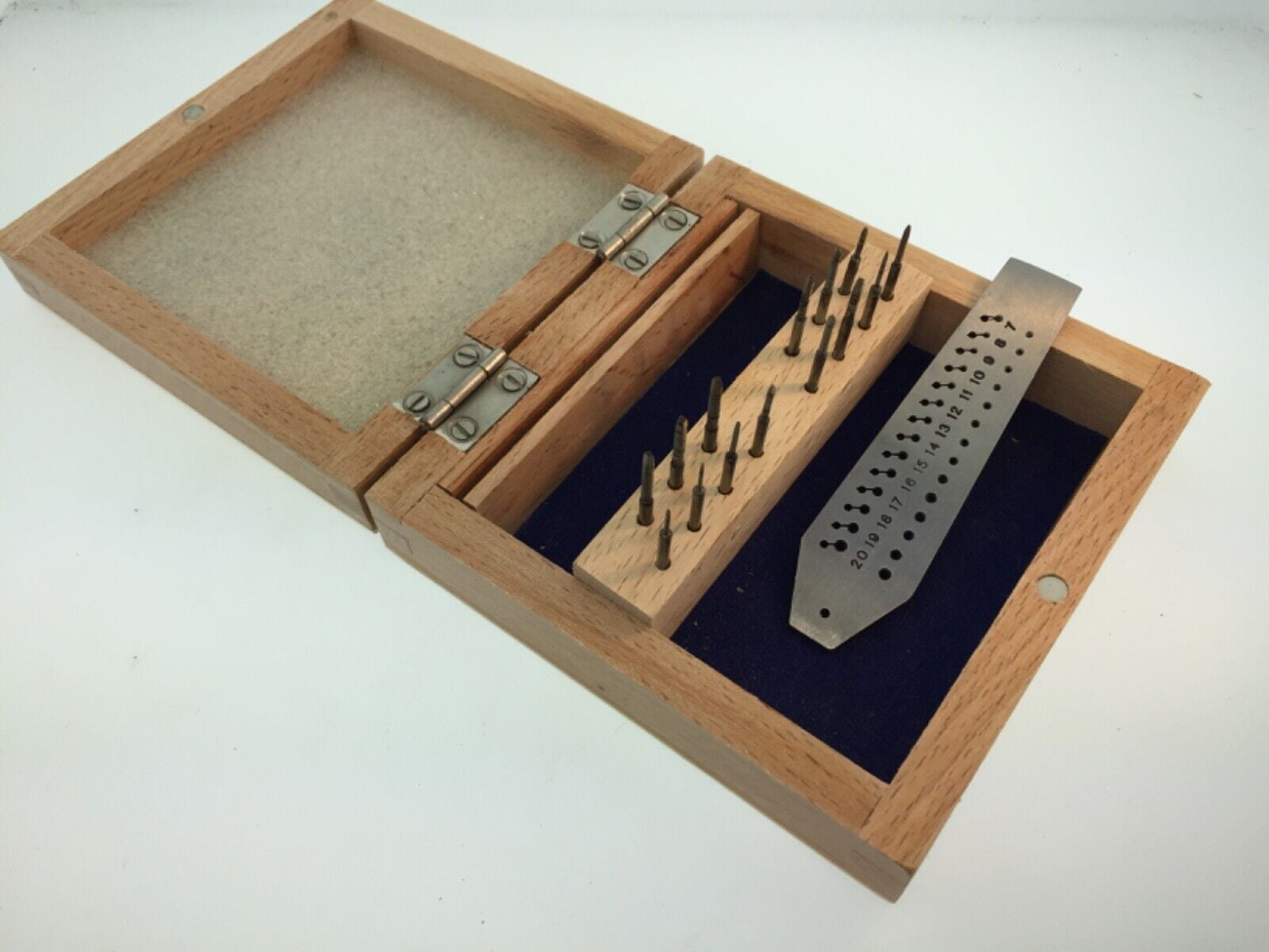 Precision Watch & Clock Repair Tool Kit | 14-Piece Mini Tap and Die Set ...