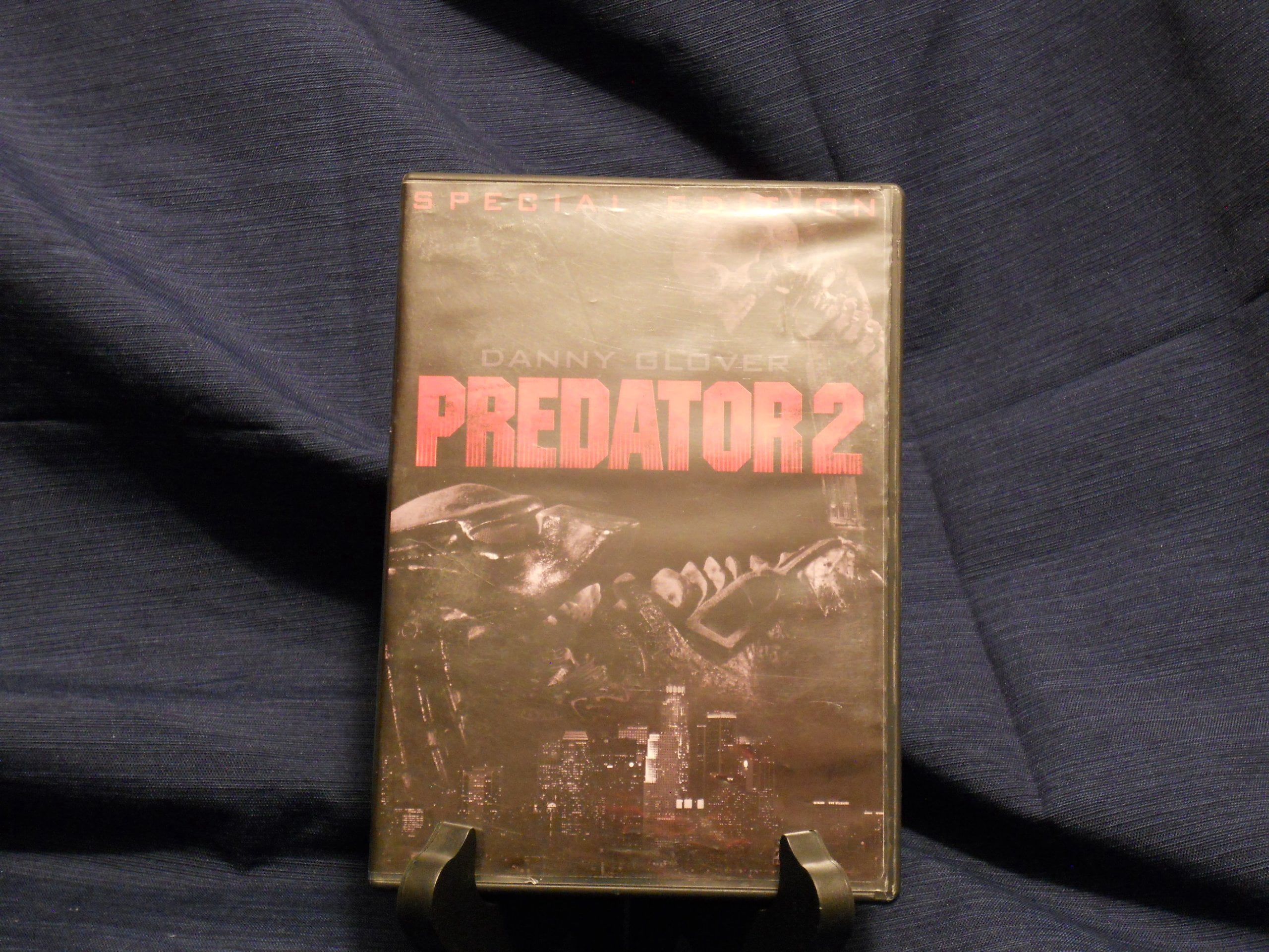 Predator 2 Special Edition DVD - Walmart.com