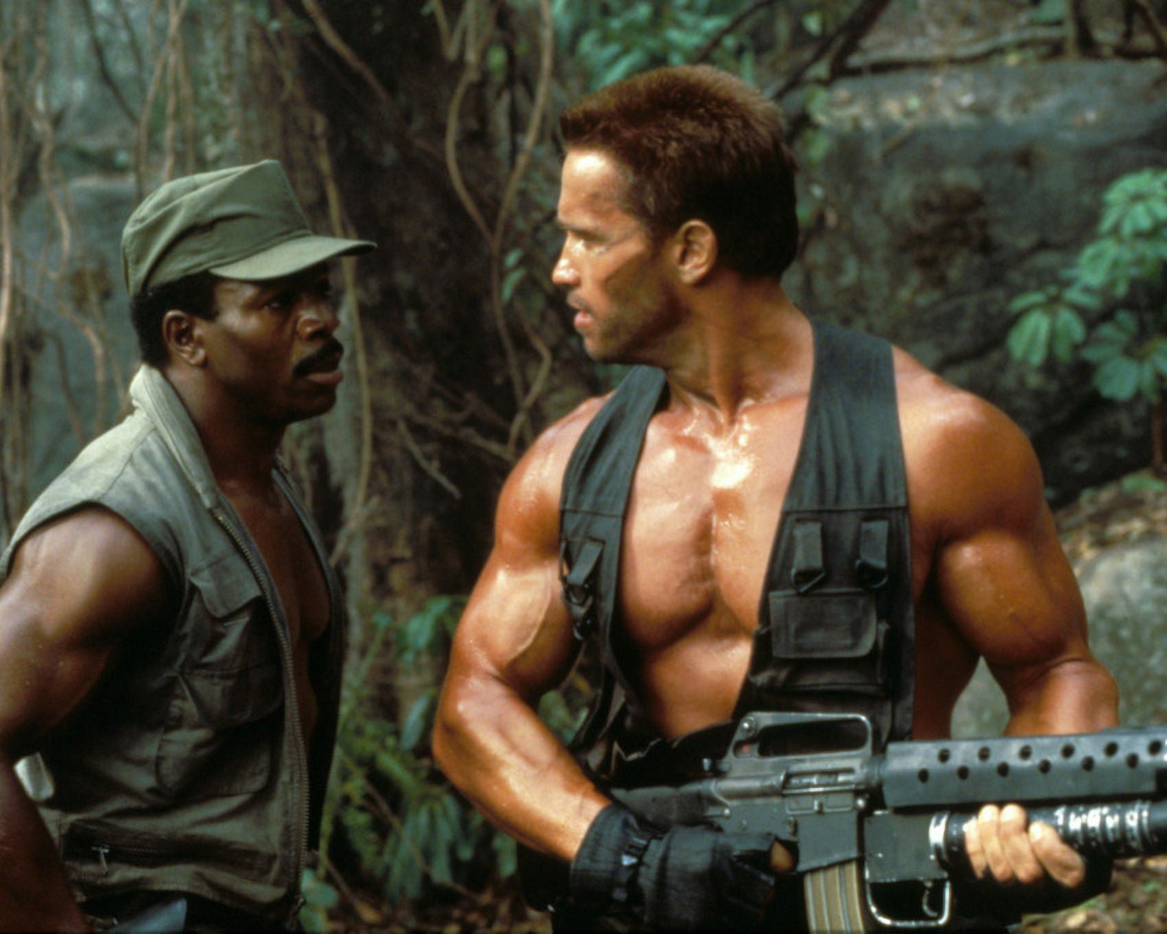 Predator Featuring Arnold Schwarzenegger, Carl Weathers 24X36 Classic ...