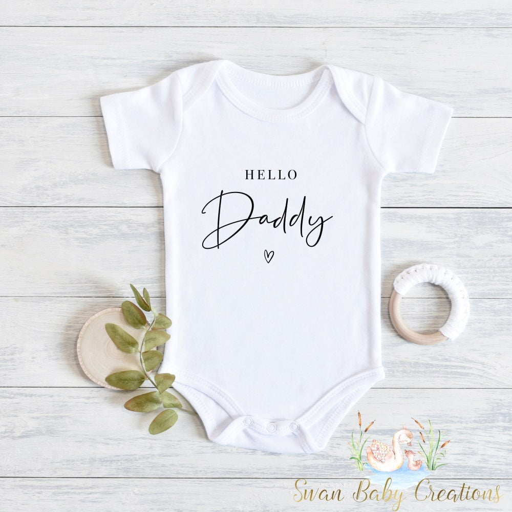 Pregnancy Announcement To Husband, Hello Daddy, Pregnancy Reveal To ...