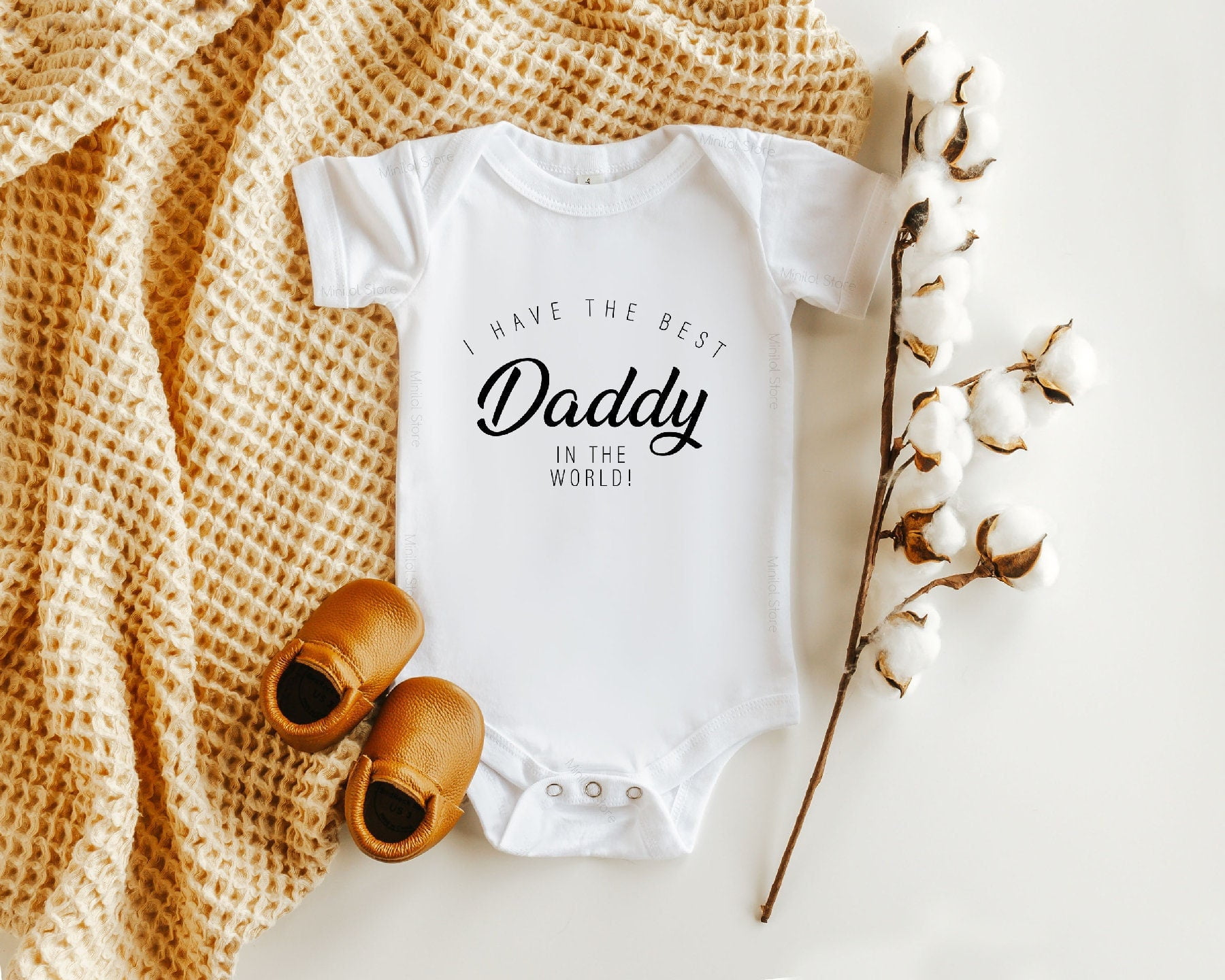 Pregnancy Announcement Onesie, Best Daddy In The World Bodysuit ...