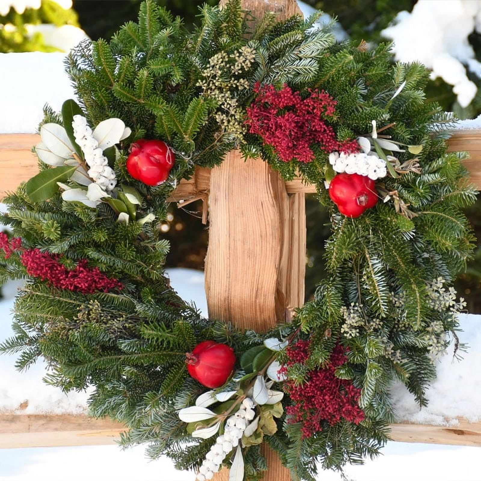 Premium Kringle Christmas Wreath - 24 " Wide - HAND-ASSEMBLED LIVE ...